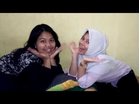 Boomerang - girl's - YouTube