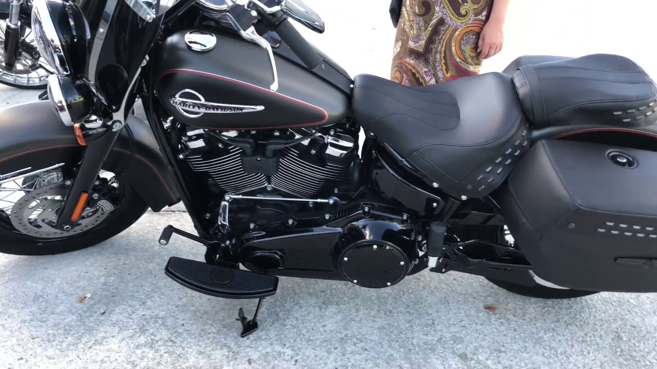 New Heritage Softail 2018 Harley-Davidson - YouTube