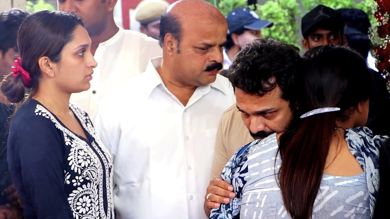 Dhanya Ramkumar & Poornima Rajkumar Consoled Vijay Raghavendra ...