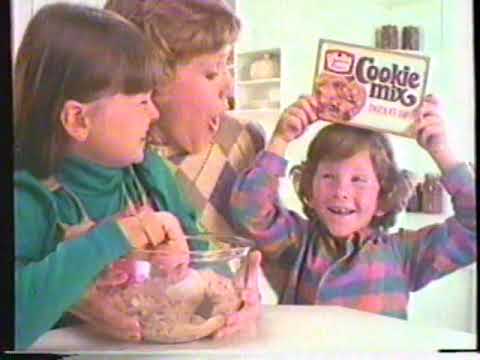 1984 Duncan Hines Chocolate Chip Cookie Mix "Chewy Gooey" TV Commercial ...