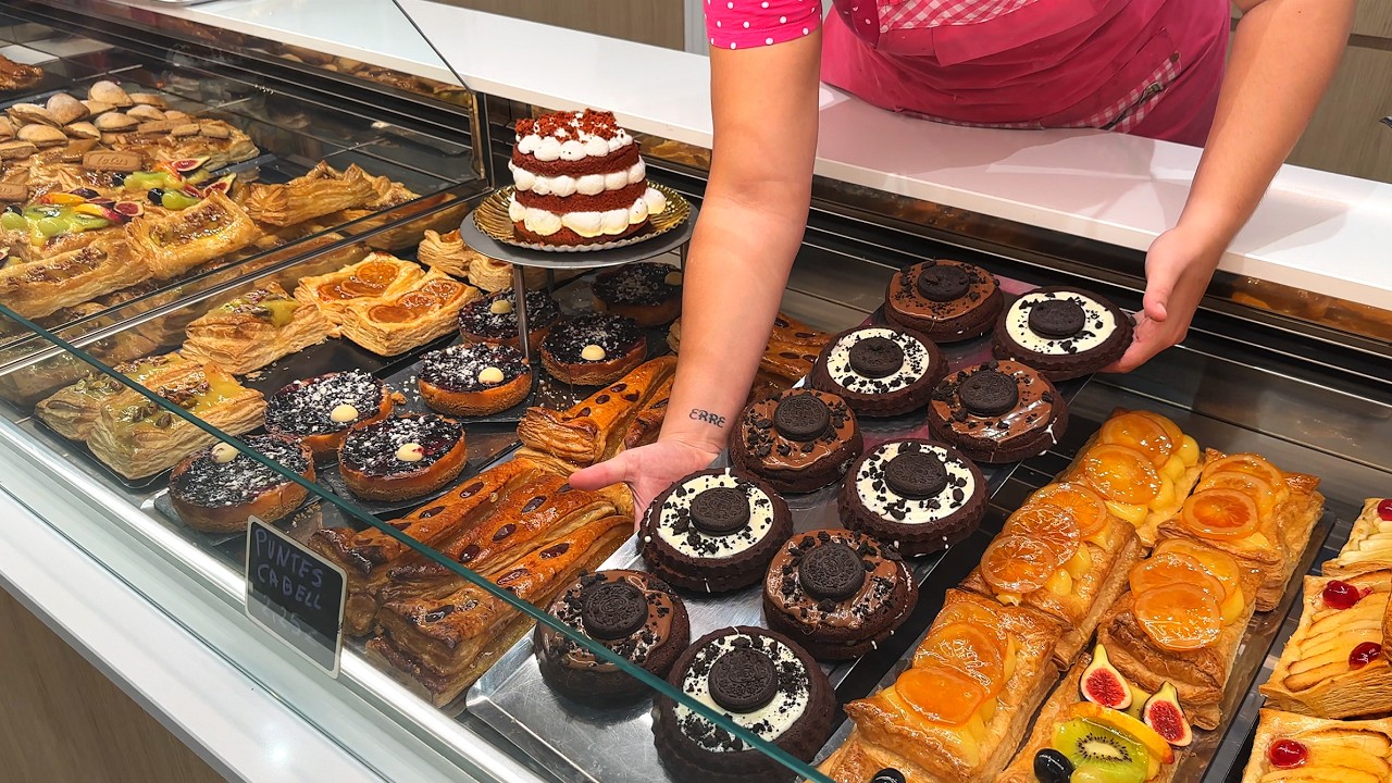 Amazing! Working Mother and Daughter baking cakes in a bakery all day! A day in the life of a ...