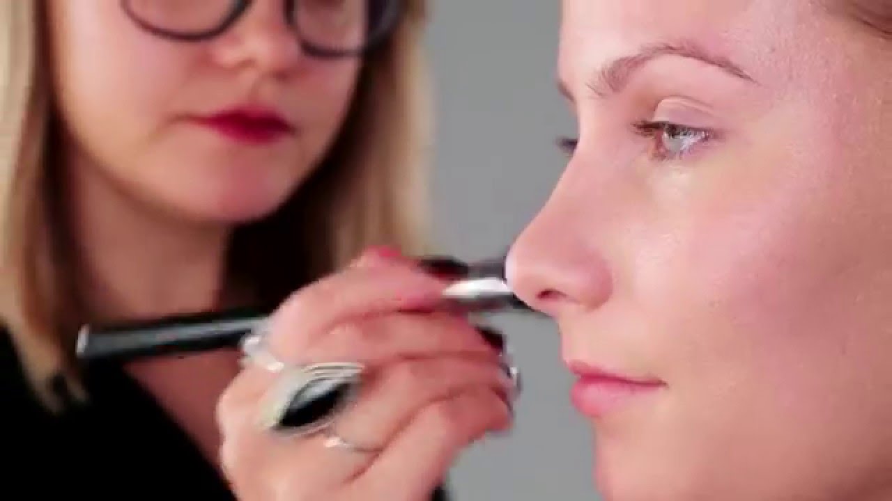 Max Factor makeupguide: Voluptuous Look - YouTube