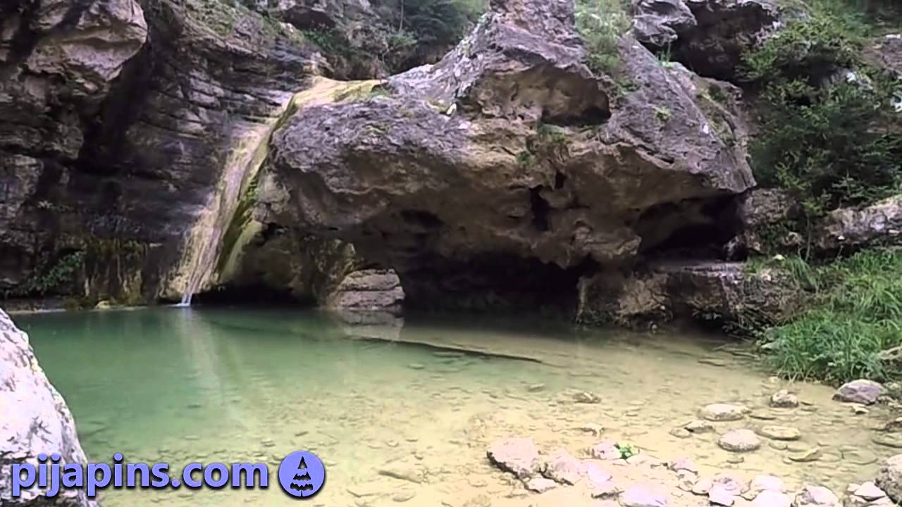 Ruta de los gorgs de la Febró - YouTube