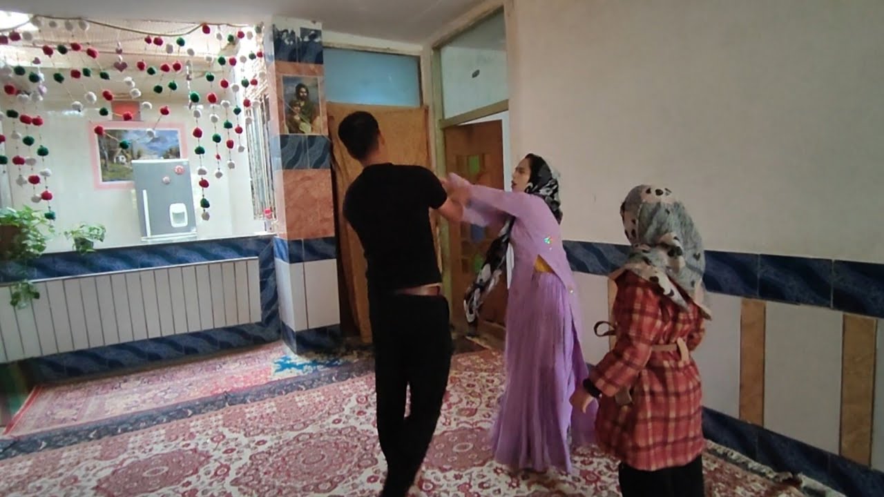 The evil woman once again disrupted the order of Mahdi's family - YouTube