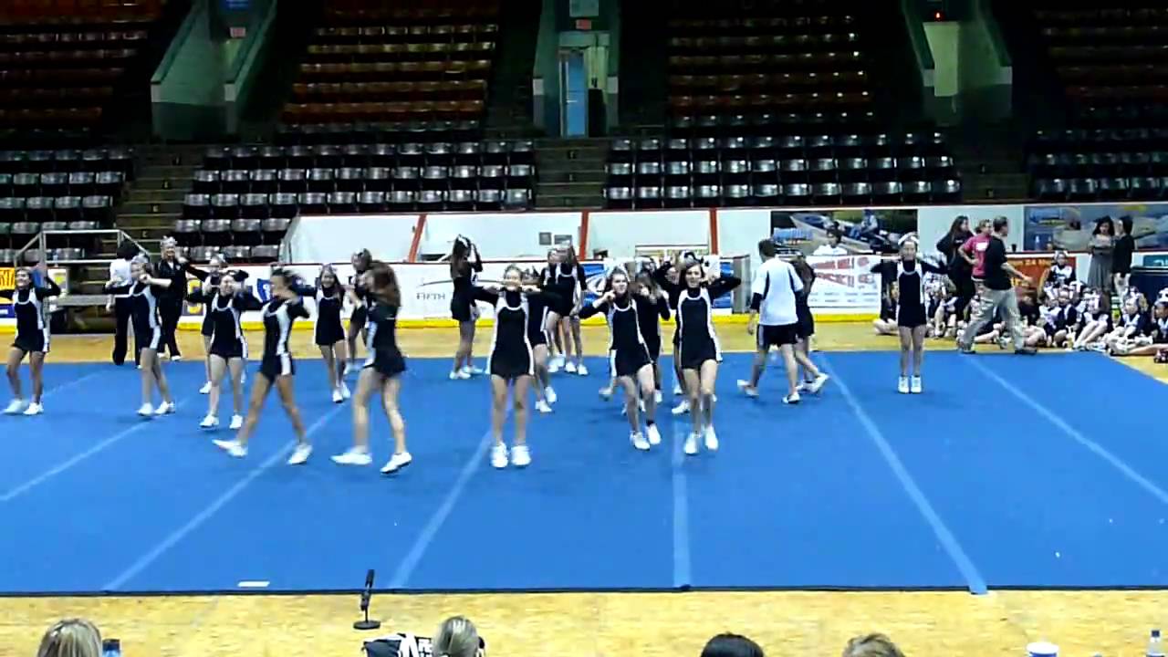 Otsego Elite level 6 Cheer exhibition May 2009 - YouTube