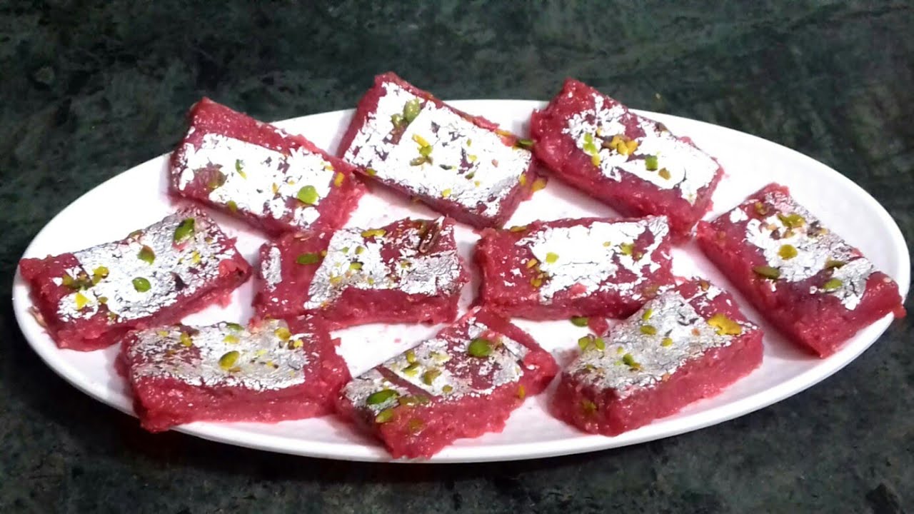 5 Minutes Strawberry Barfi - Burfi - Quick & Easy Fudge Dessert Recipe ...