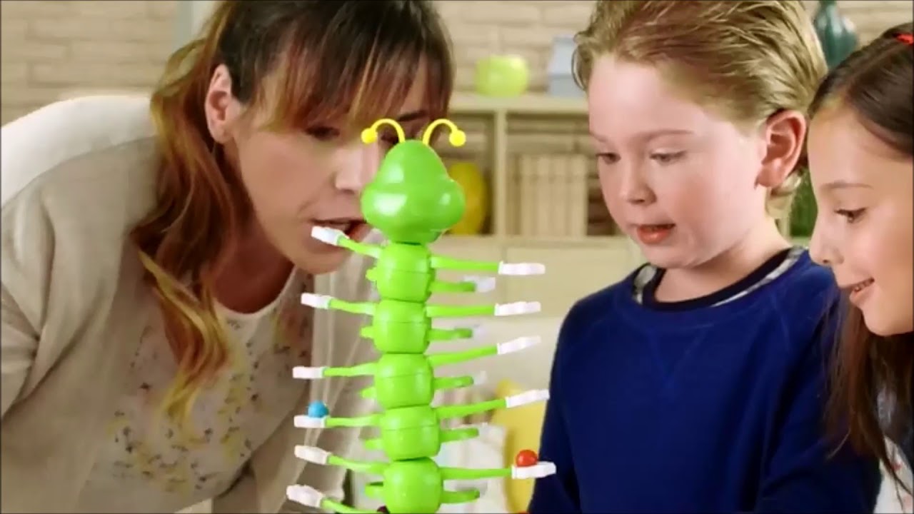 Smyths Toys - Giggle Wiggle Game - YouTube