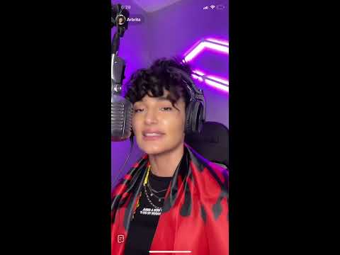 Arbita live i cojn flamura serb ja si reagon arbrita 🇦🇱😍 - YouTube