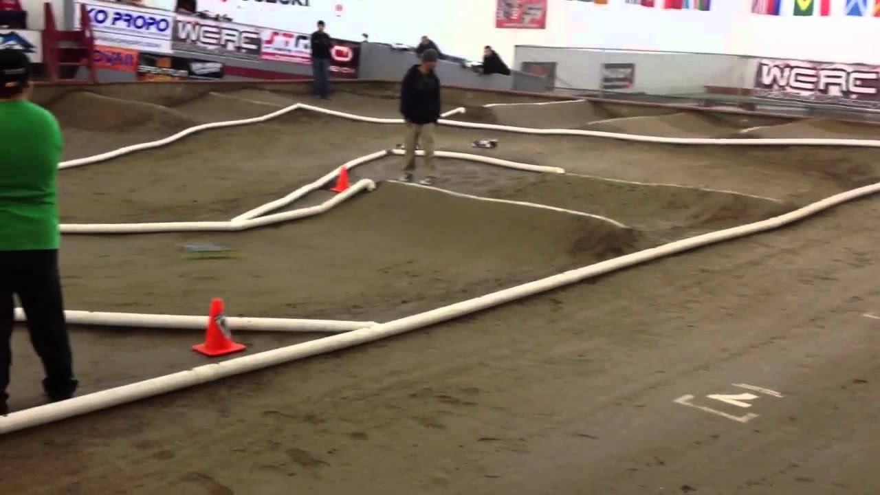 Wednesday night worlds west coast r/c raceway - YouTube