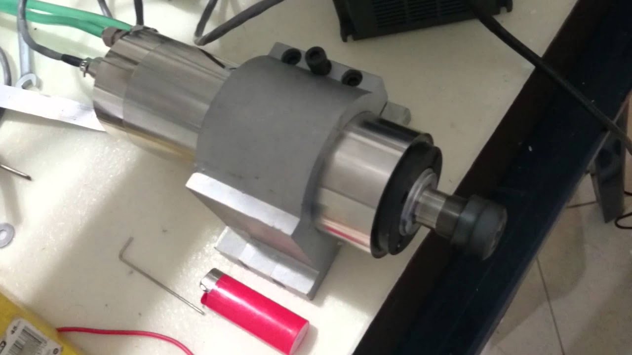 Spindle 2.2kw + VFD + water cooling - First Test Run - YouTube