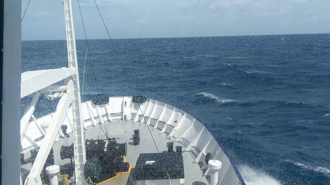 Sailing the southern ocean - YouTube