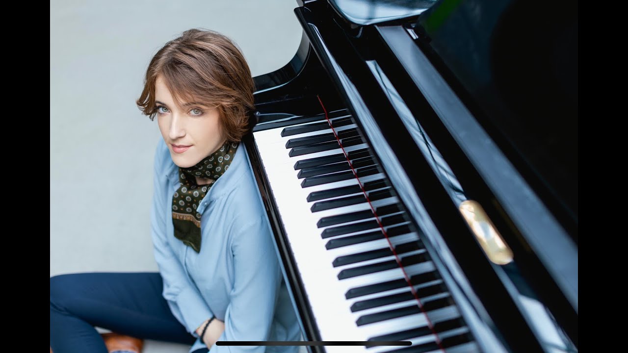 Sneak Peek: Hungarian pianist Alexandra Balog’s Carnegie Hall Debut May ...