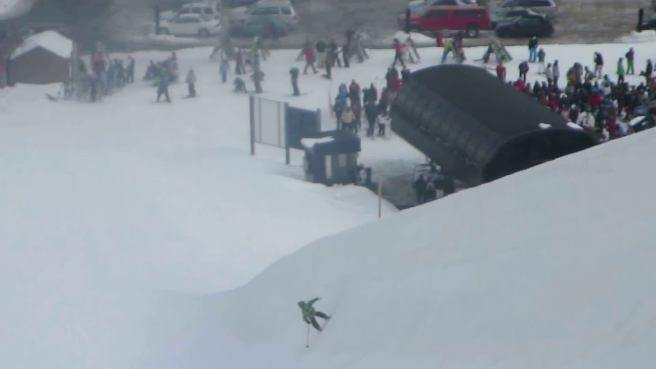 Andrew Skiing the Half Pipe at Mt. Snow - Feb 2014 - YouTube