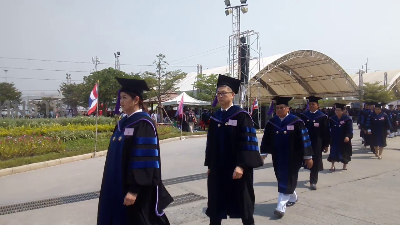 Convocation day at Pathumthani University,Thailand - YouTube