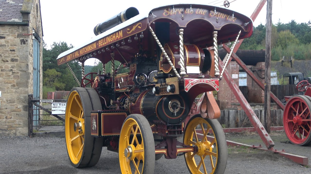 Fowler Showman's Engine "Murphy" - YouTube