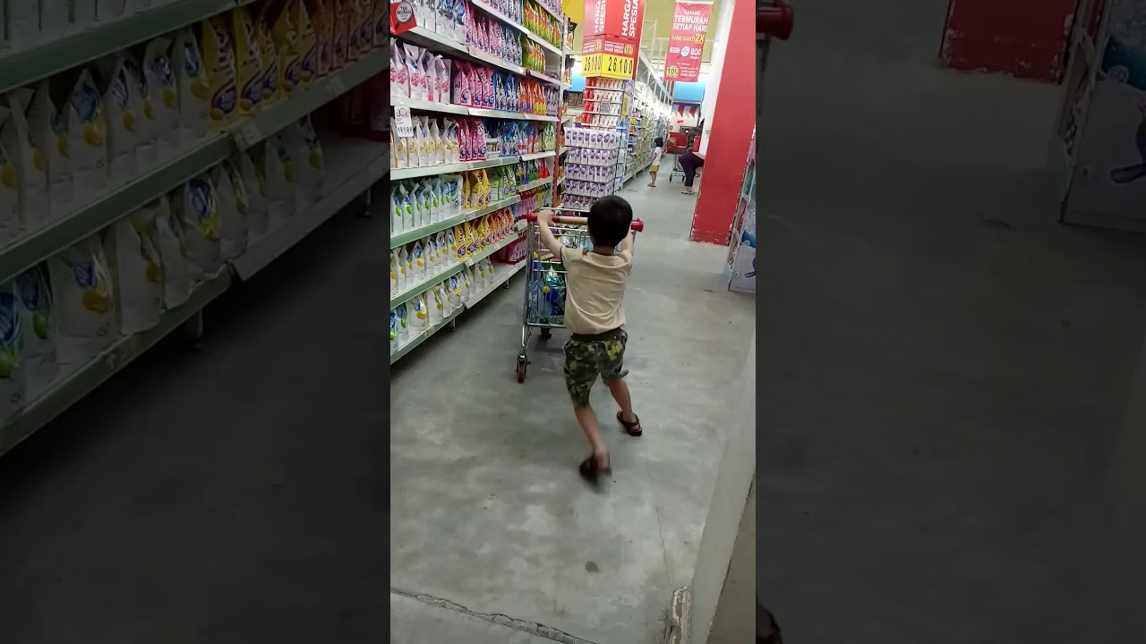Force magic little hand - YouTube