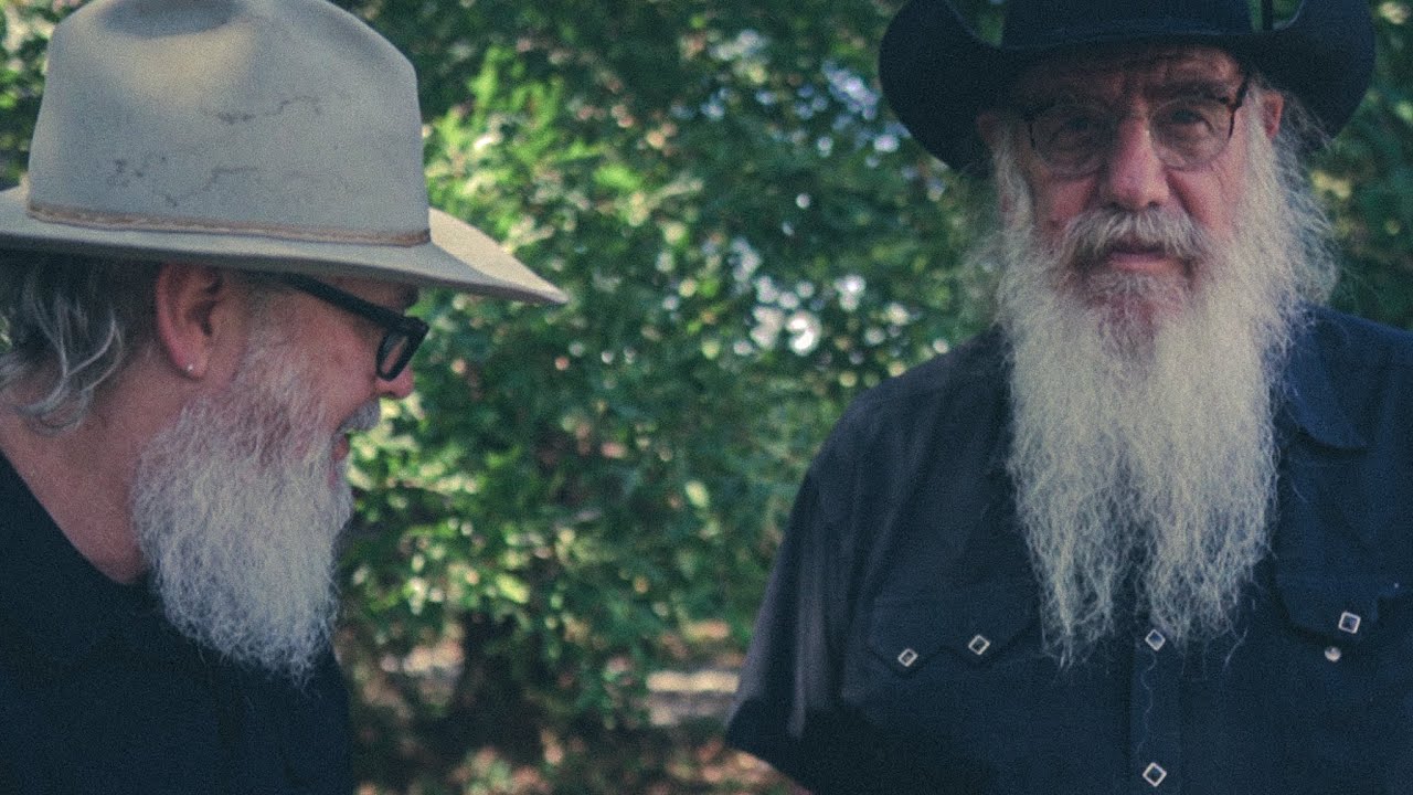 Ray Benson shares Waylon Jennings and Willie Nelson stories - YouTube