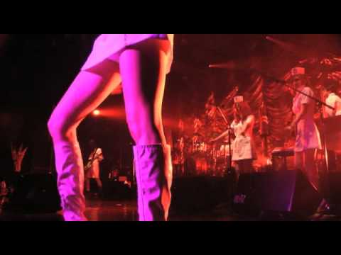hitomi LIVE TOUR 2011 ～SPIRIT～ 01/06 - YouTube