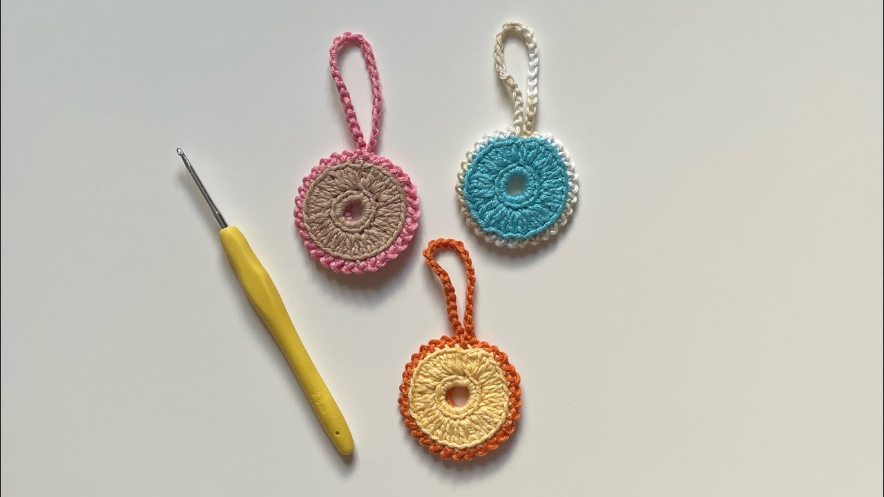 Crochet - Keychain/Keyring - Very Easy And Quick Pattern - YouTube