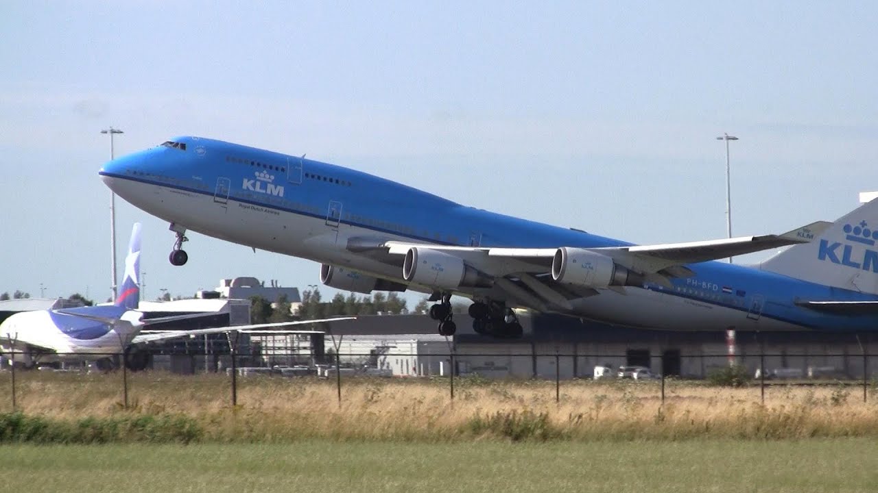 KLM Boeing 747-400 Takeoff Amsterdam Airport Schiphol - YouTube