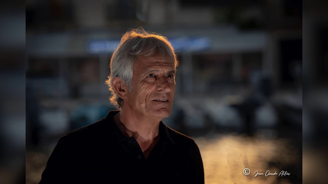 Jean-Michel Rinaldi "Le Géant de Papier" - YouTube