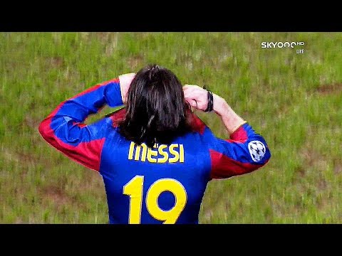What Ronaldo Could Not Do in His Whole Life , Messi Did at 19 ¡!