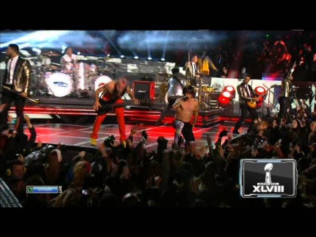Red Hot Chili Peppers Super Bowl Halftime Show Photos: Bruno Mars, Red