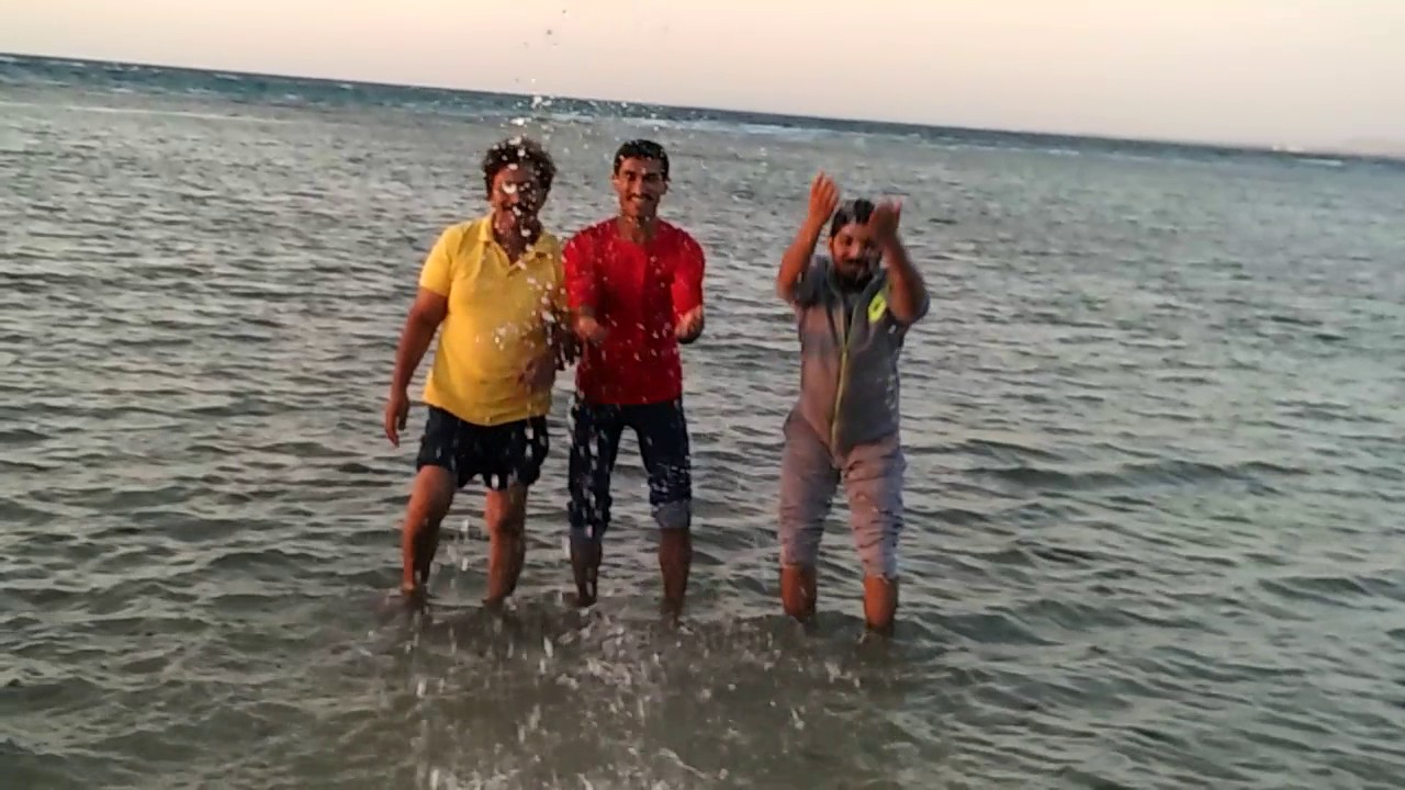 3 Idiots in umluj beach - YouTube