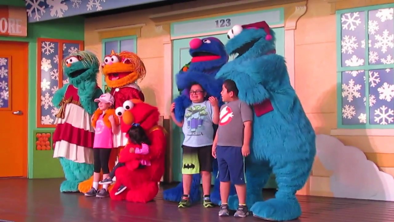 An Elmo's Christmas Wish Meet and Greet!! :D - YouTube