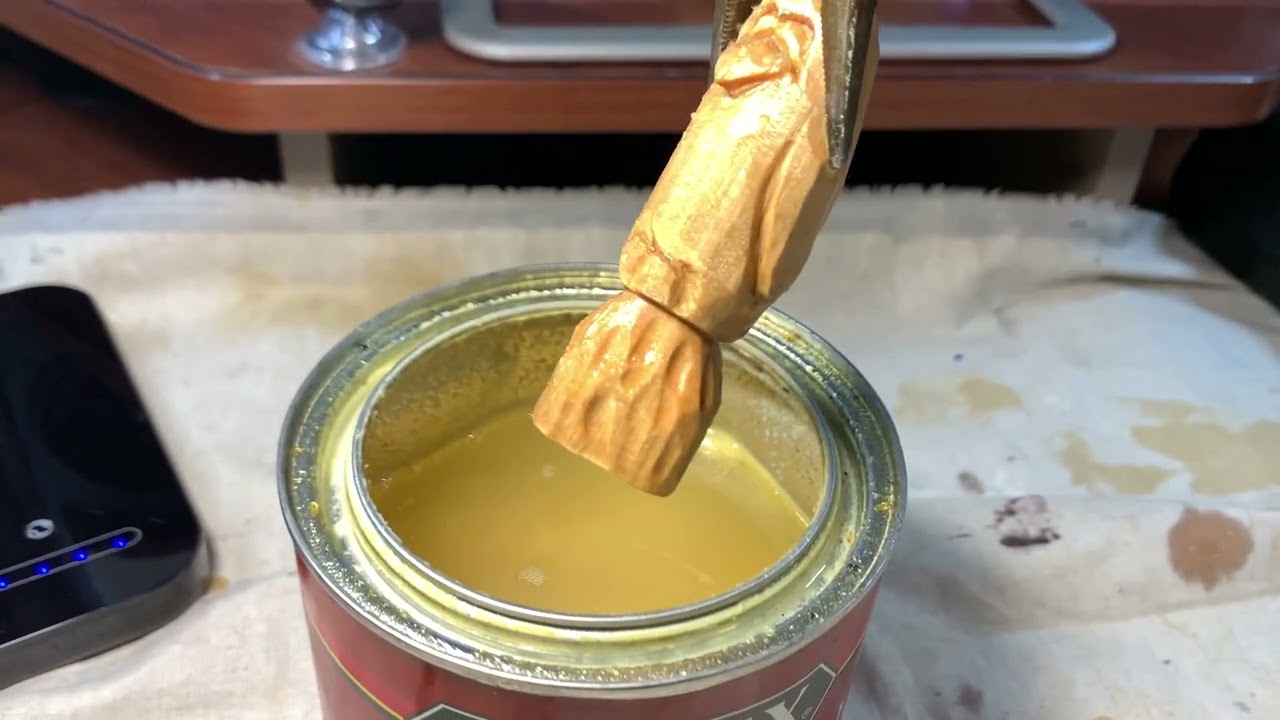 Man takes up wood carving during covid lockdown and carves a Little ...