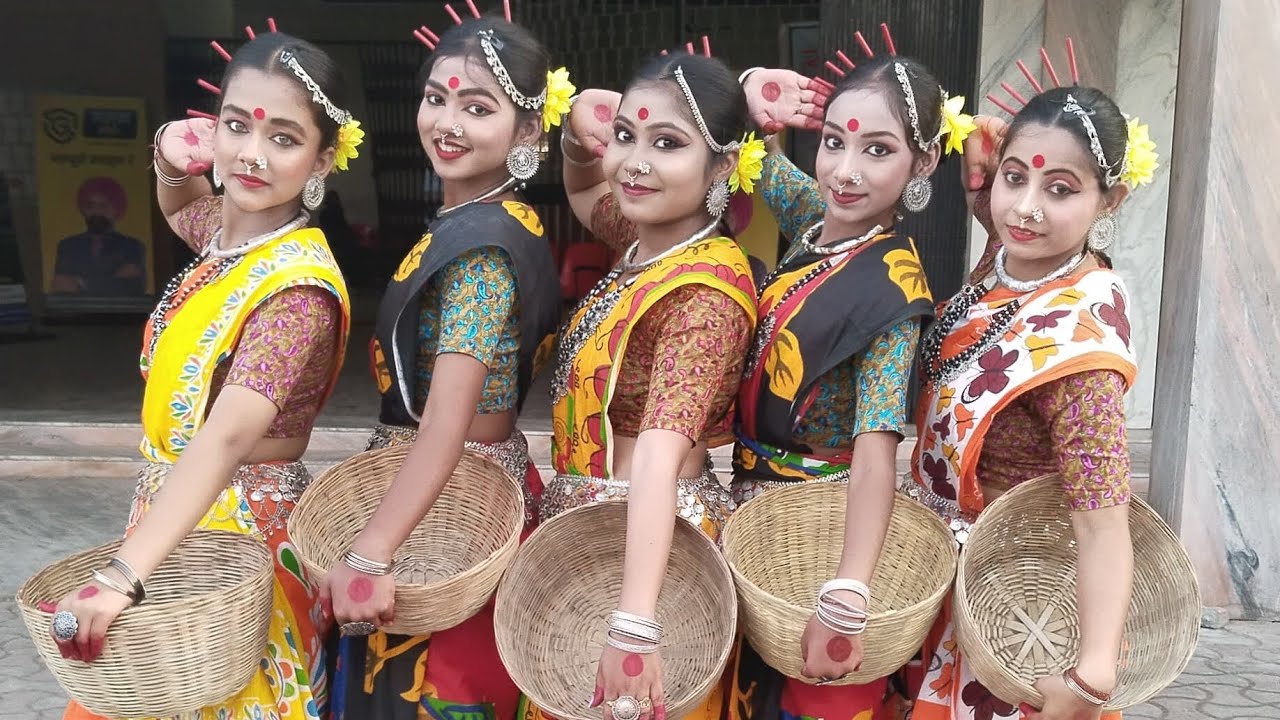 Group Folk dance/Bengali folk dance/ Marang buru dance - YouTube