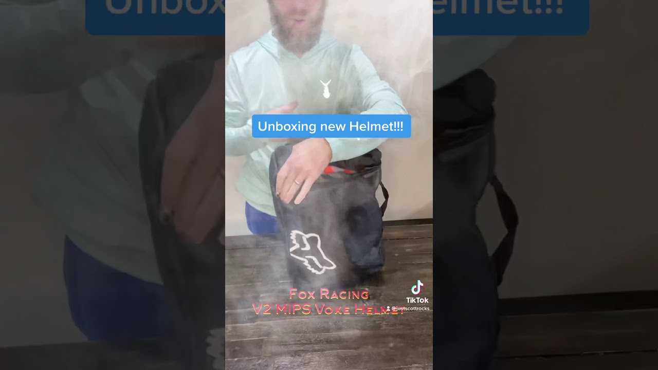 Fox V2 MIPS Voke Helmet unboxing! - YouTube