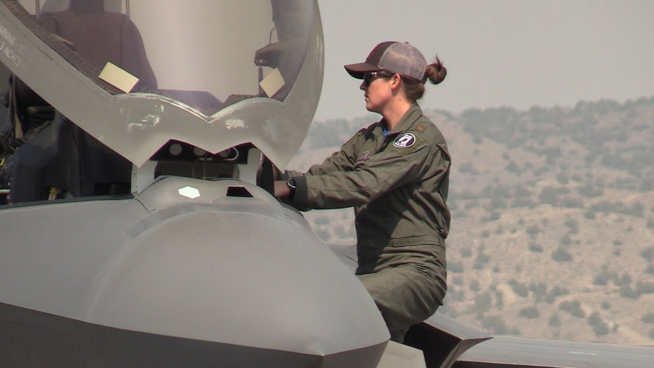 F-35a Pilot Major Kristin "Beo" Wolfe. - YouTube