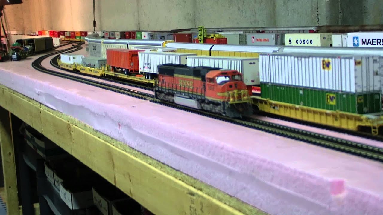 Custom Weathered and Detailed Kato SD70MAC BNSF #9959 DC - YouTube