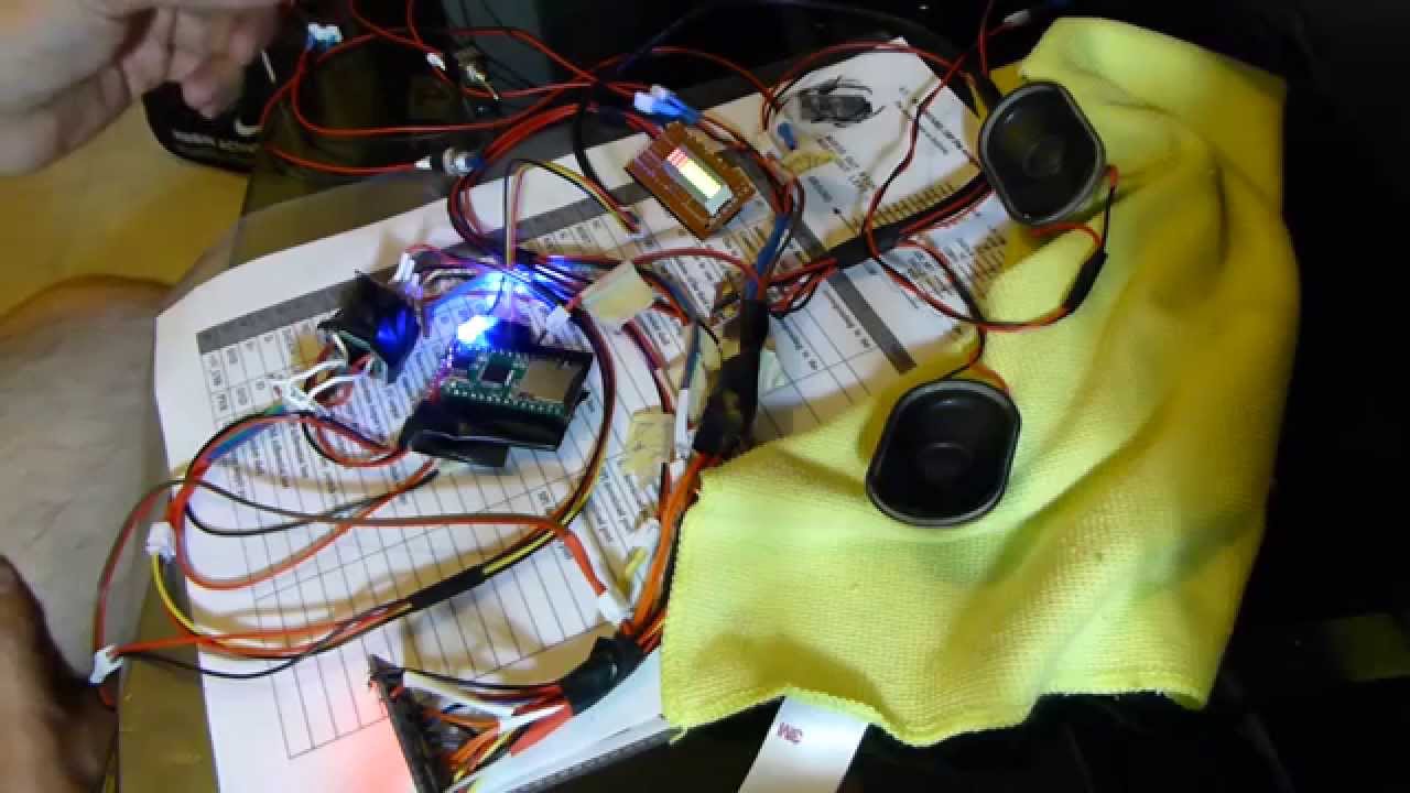 E11 arduino blaster WTM5001M02-28P - YouTube