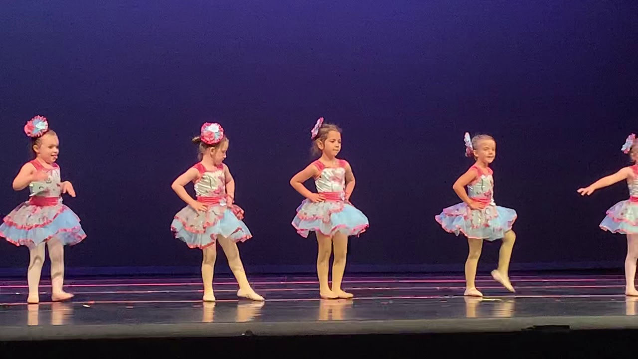 Isla’s Ballet 2019 Jolly Holiday - YouTube