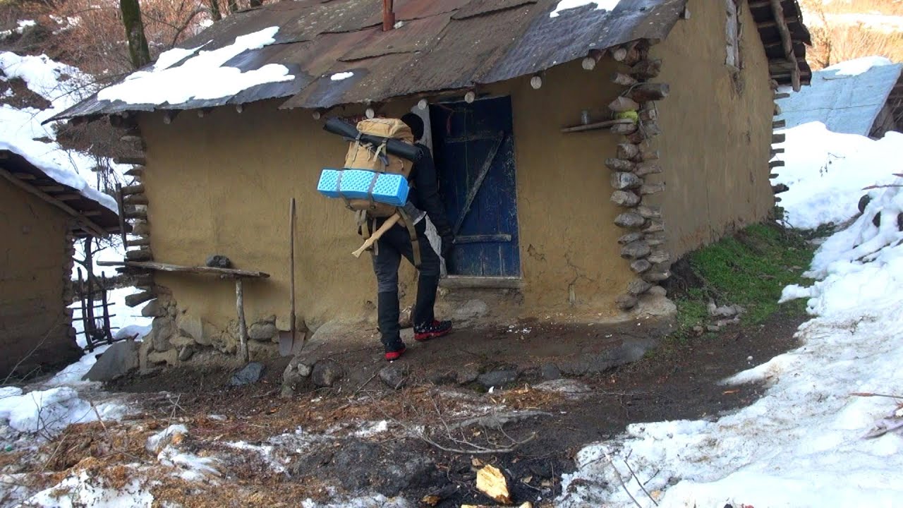 One day I stayed in a mud hut. - YouTube