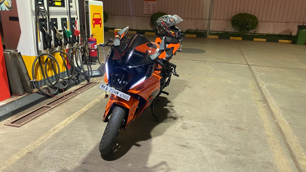 Midnight ride at @ 3:30 am / KTM RC200 moto GP edition - YouTube