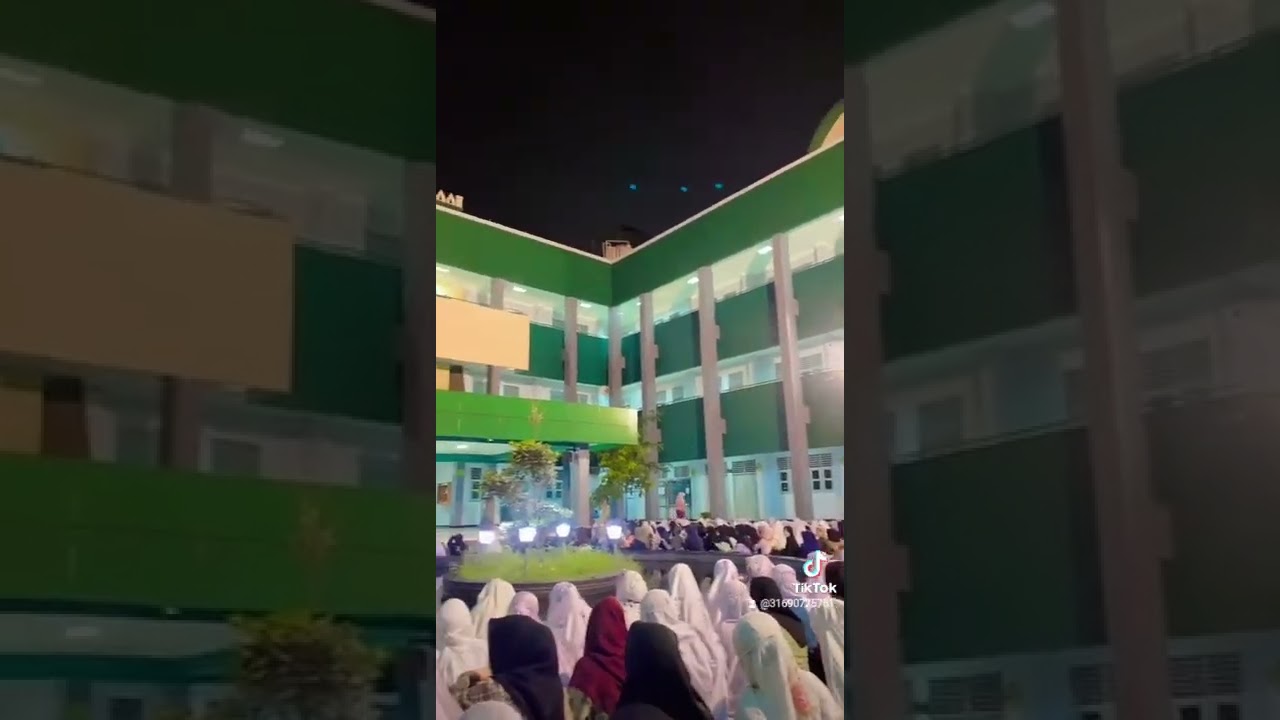Pondok pesantren al hamid - YouTube