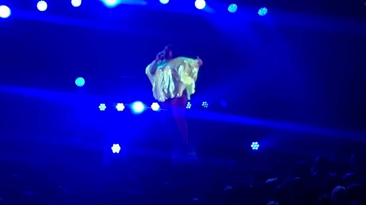 LIZZO "Humanize" Dec 10, 2016 First Avenue - YouTube