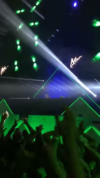 Hardwell & Martin Garrix - Music Box || Martin Garrix @ Amsterdam Music Festival 2014 - YouTube