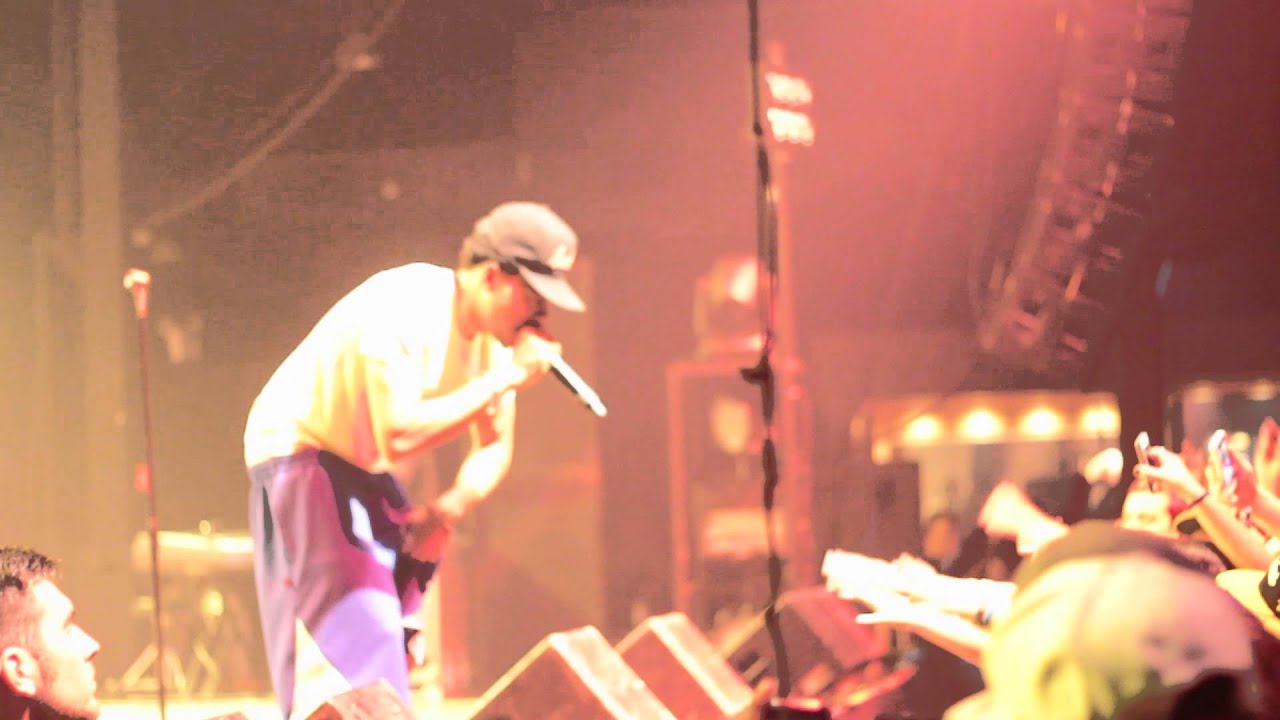 [PERFORMANCE] Chance The Rapper - "Smoke Again" - YouTube