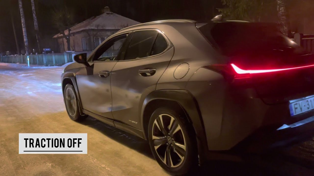 Lexus UX 250h AWD E-four Winter Test on ice - YouTube