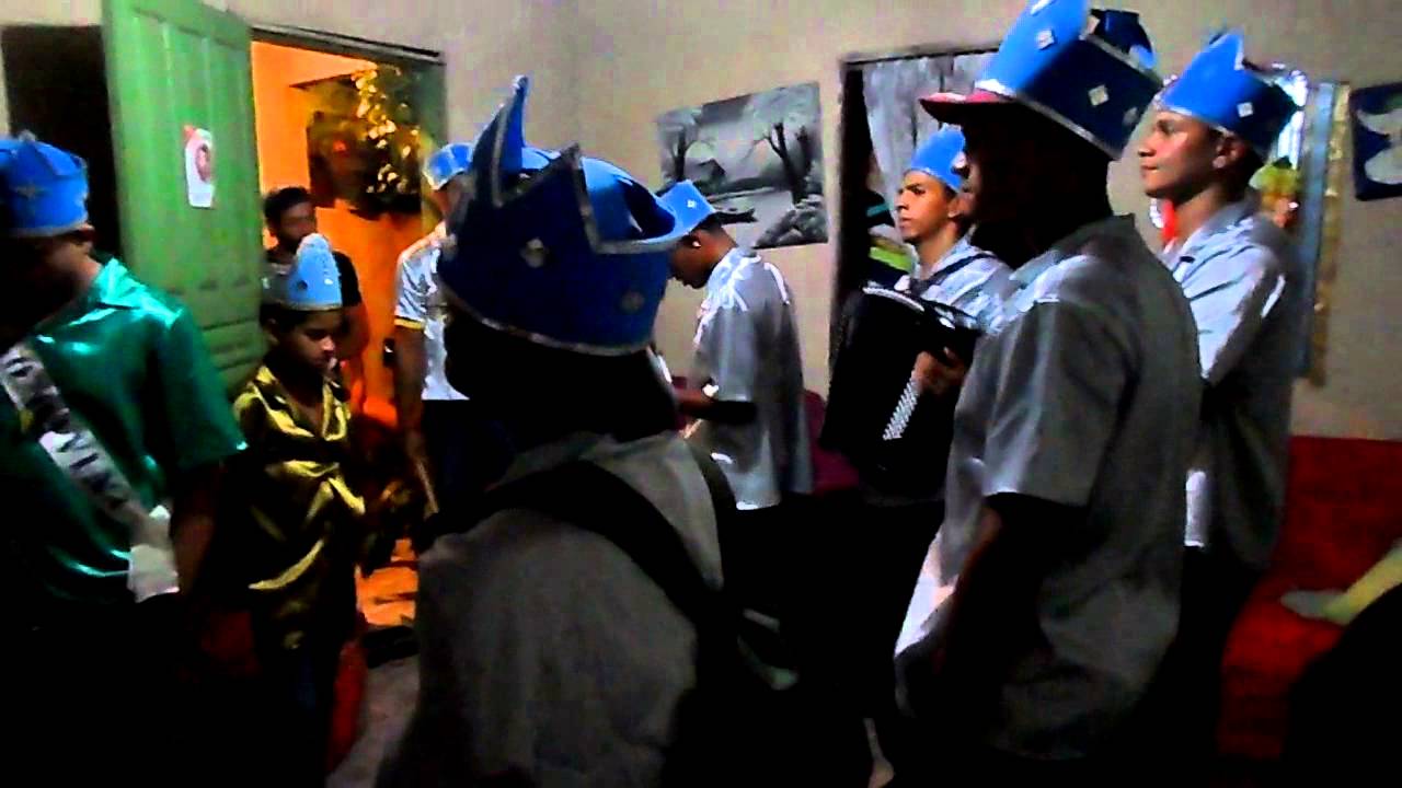 Folia de Reis Missão Divina de Burarama - YouTube