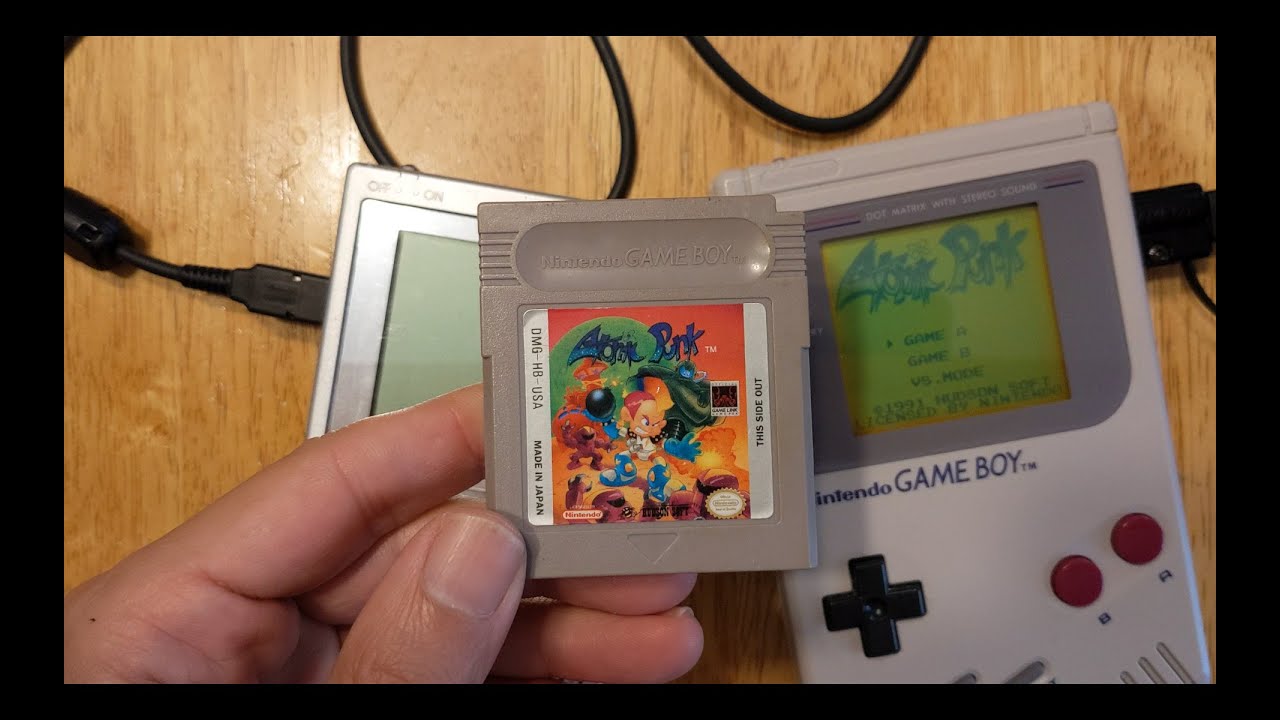 Multiplayer Game Boy games - Atomic Punk (AKA Bomberman) - YouTube