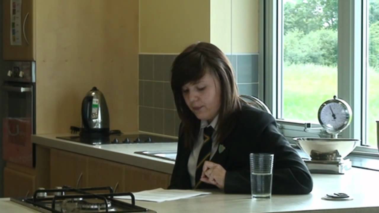 Kate Rooke Young Chef winnner 2008 - YouTube