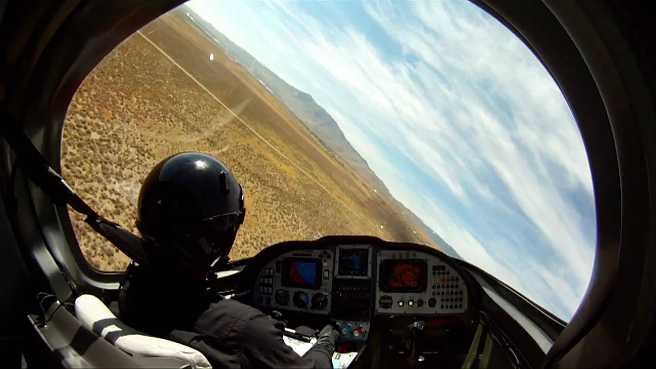 Vince Walker and his Lancair Legacy at the 2010 Reno Air Races - YouTube