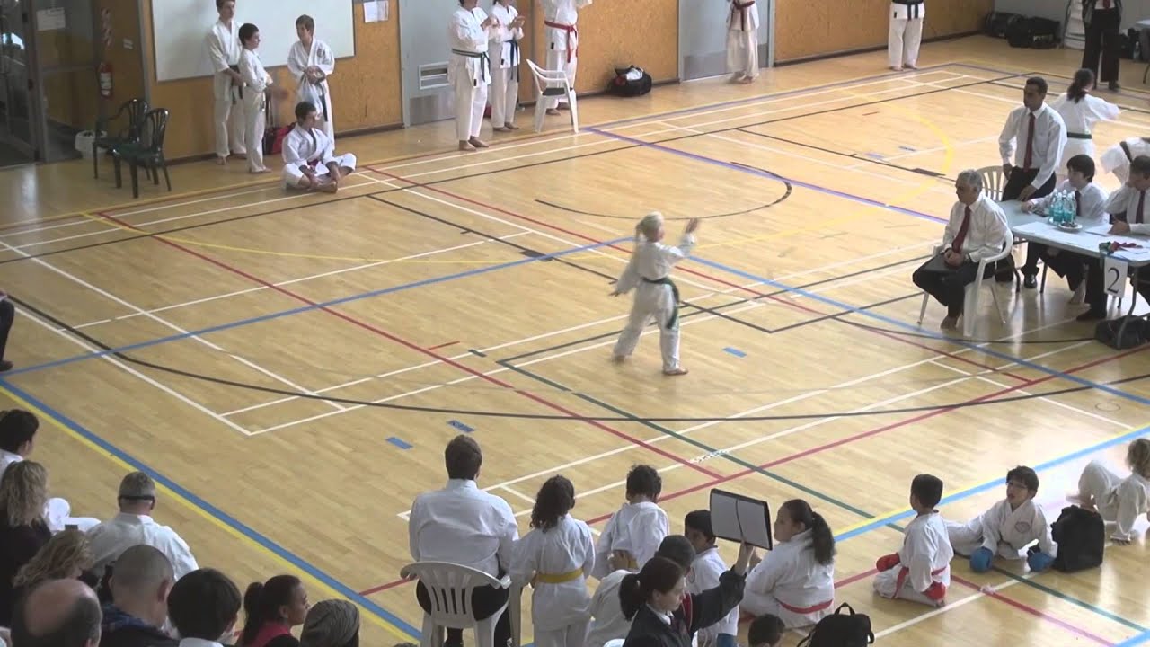 gkr akl r2 15 06 2013 ring2 upto 7yrs male female 8th 7th kata 14k ...