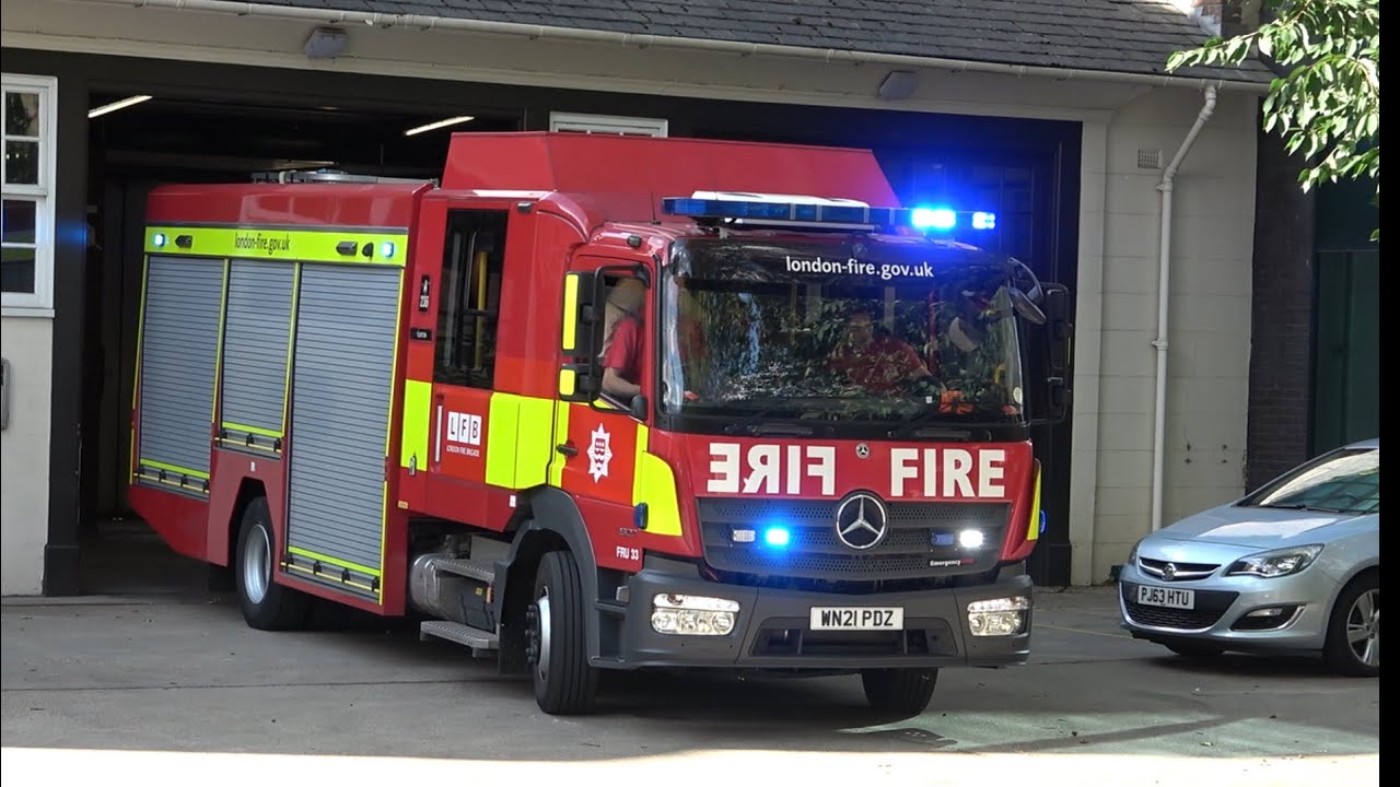 *A236* Euston’s FRU caught mobilising | London Fire Brigade - YouTube