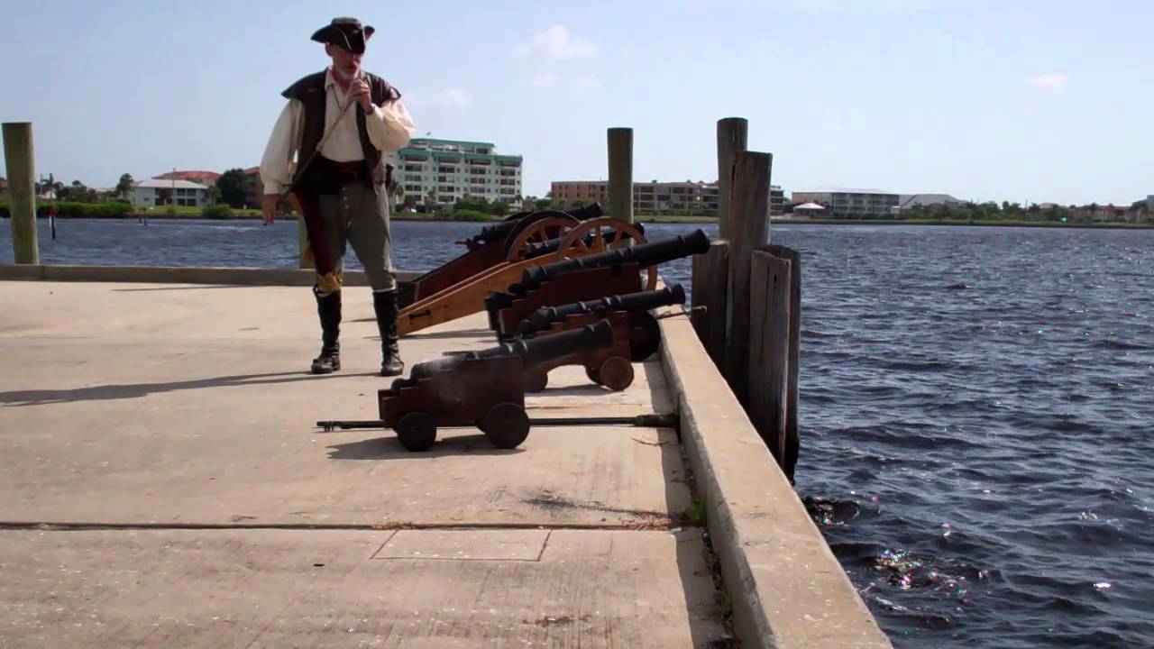 Canon Fire Demo by Black Powder Weapons Team at the 2012 Pirate Fest ...